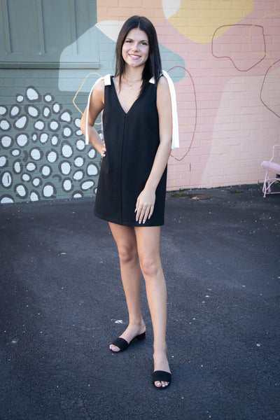 Gracen Contrast Shoulder Bow Dress, Black/White – North & Main Clothing ...